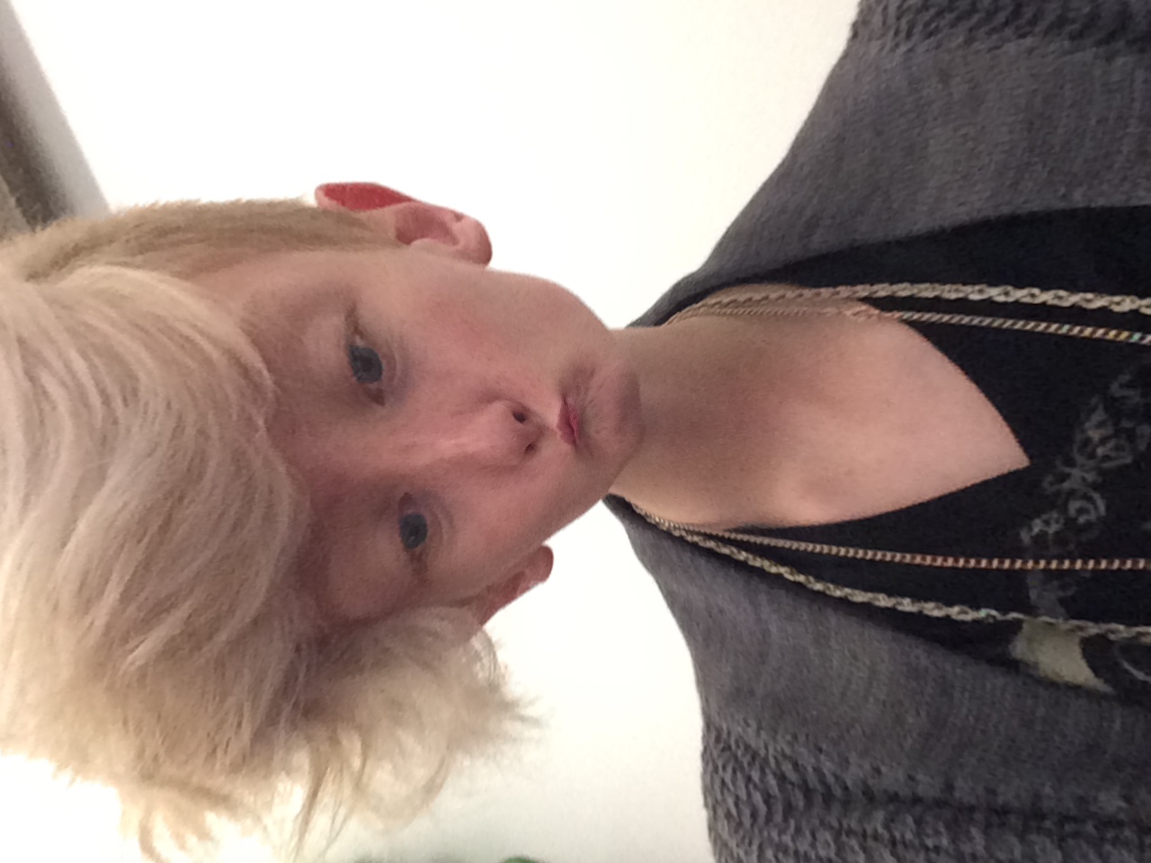 Eli Thomas (270037389) profile | Padlet